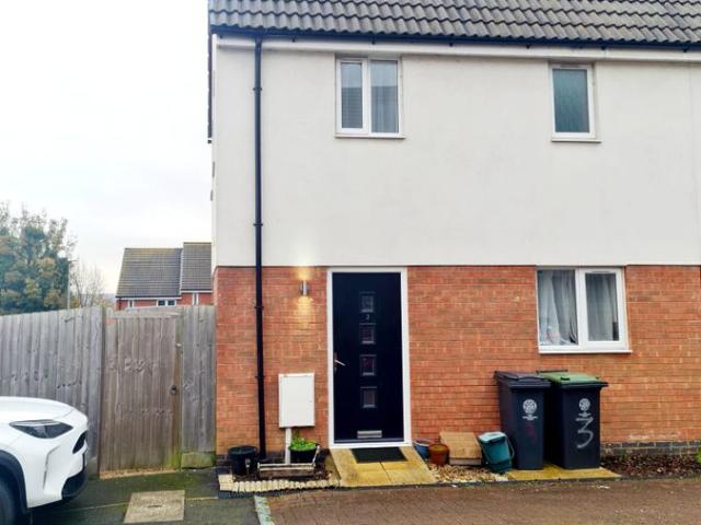 Walker Rise, Wellingborough NN9, 2 bed semi detached house to rent, £995 pcm | PrimeLocation