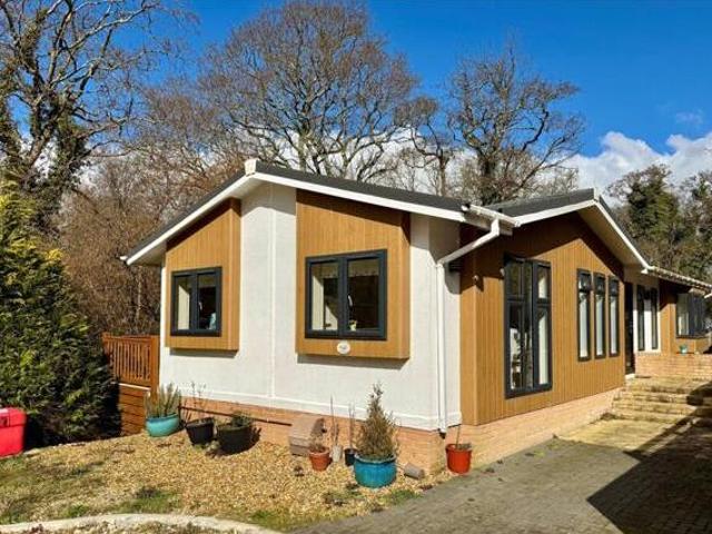 Walkford Lane, New Milton Heights, New Milton, 2 Bedroom Park