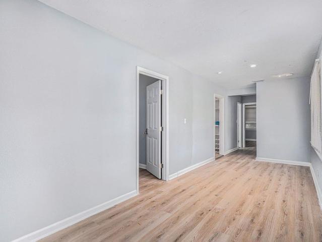 Walking distance to St Joseph Hospital and TPA Air