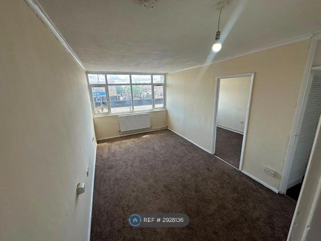 Wall End Court, London E6, 1 bed flat to rent, £1,599 pcm | PrimeLocation