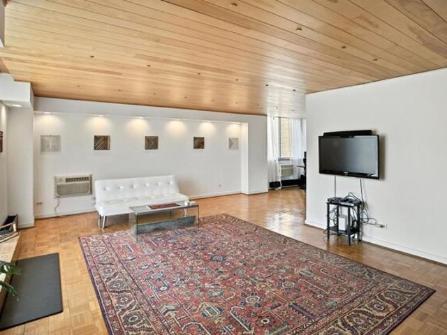 Wall St Apt A, Ann Arbor, Condo For Sale