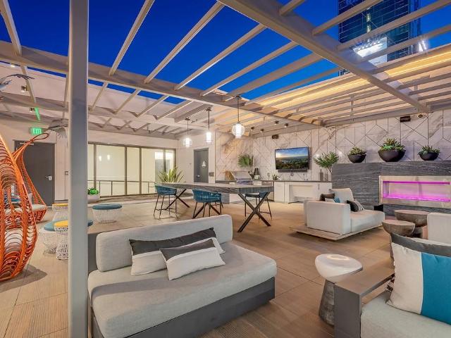 Wallace on Sunset 1 Bedroom Apartment for Rent at 6240 W Sunset Blvd, Los Angeles, CA 90028 Central Hollywood