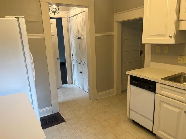 Wallace Ave Duplex 3 Bedroom Apartment for Rent at 101 Wallace Ave, Crawfordsville, IN 47933