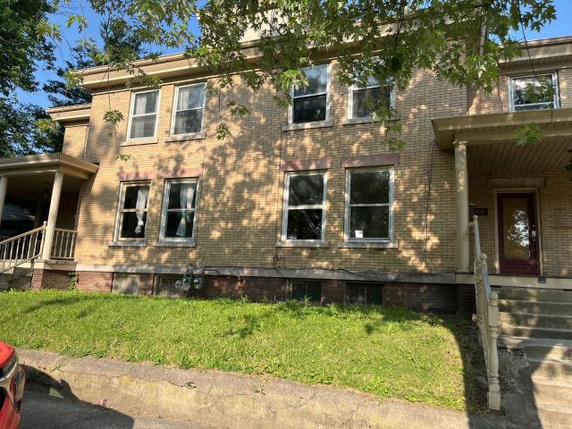 Wallace Ave Duplex