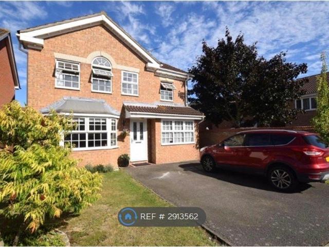 Wallace Binder Close, Maldon CM9, 4 bed detached house to rent, £2,300 pcm | PrimeLocation