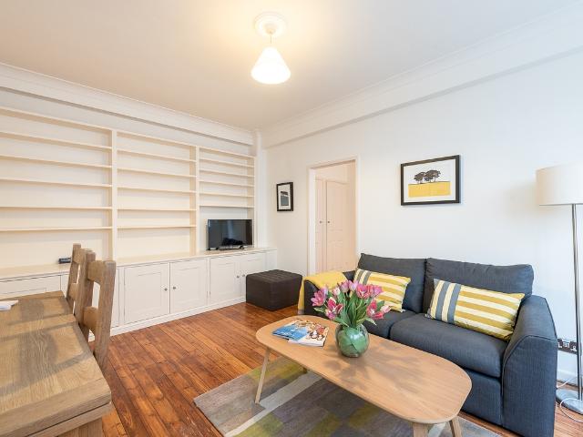 Wallace Court,NW1 5RH