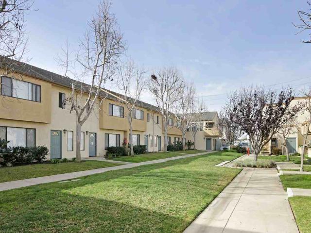 Wallace Court Apartments 1 Bedroom Apartment for Rent at 1955 Wallace Ave, Costa Mesa, CA 92627 Westside Costa Mesa