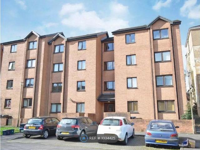 Wallace Court, Stirling FK8, 2 bed flat to rent, £1,100 pcm | PrimeLocation