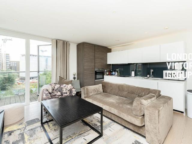 Wallace Court, 42 Tizzard Grove, London SE3, 2 bed flat to rent, £2,250 pcm | PrimeLocation