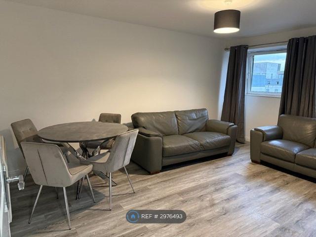 Wallace St, Glasgow G5, 2 bed flat to rent, £1,200 pcm | PrimeLocation