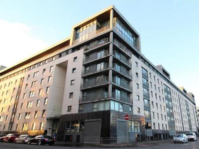 Wallace Street, Glasgow, 2 Bedroom Flat