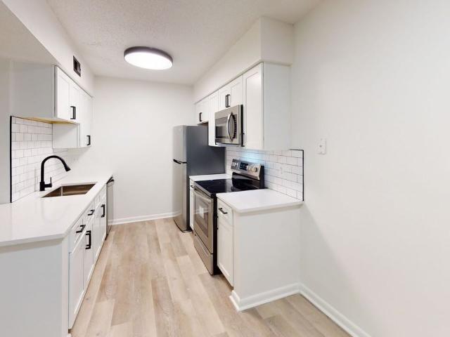 Wallace Terrace Apartments 3 Bedroom Apartment for Rent at 3800 Marvin Rd, Charlotte, NC 28211 Wendover Sedgewood