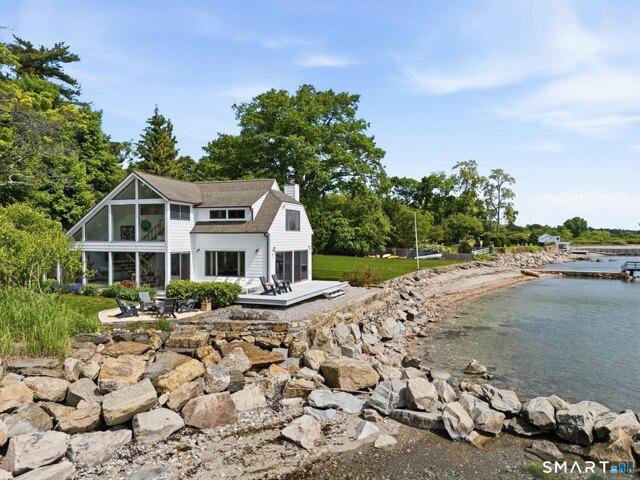 Wallacks Dr, Stamford, Home For Sale