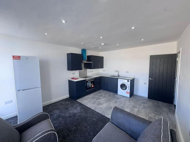 Wallasey Road, Wallasey CH45, 2 bed flat to rent, £850 pcm | PrimeLocation