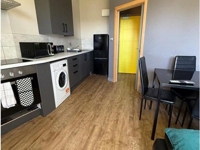 Wallgate, Wigan WN1, 2 bed flat to rent, £895 pcm | PrimeLocation
