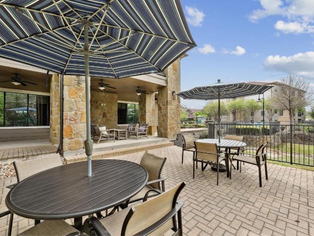 Waller Creekside 1 Bedroom Apartment for Rent at 105 W 51st St, Austin, TX 78751 Triangle State