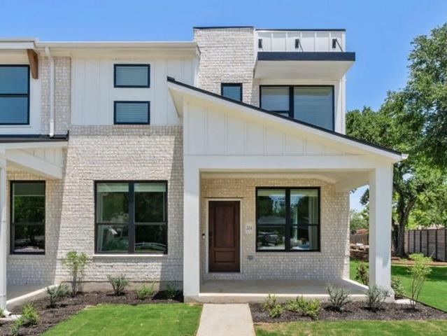 Waller Plan Monarch on Main Community
