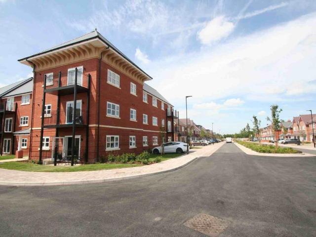 Wallingford 2 bed flat to rent £1,450 pcm £335 pw
