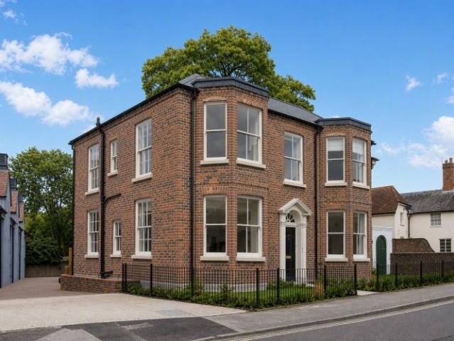 Wallingford Street, Wantage OX12, 2 bed flat to rent, £1,200 pcm | PrimeLocation