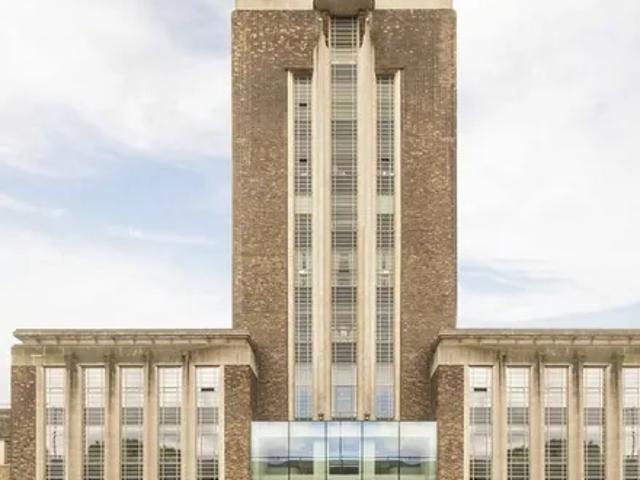 Wallis House, 1100 Great West Road, London, TW8 0HE, United Kingdom | 3 bed apartment for rent #139267086 | Rentberry