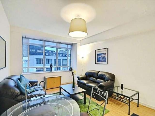 Wallis House, Great West Road, Brentford, TW8