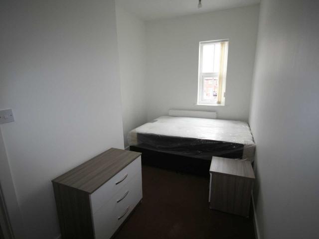 Wallis Street, Warrington WA4, Room to rent, £475 pcm | PrimeLocation