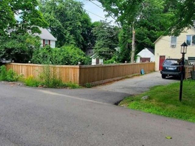 Wallis Park, Lunenburg, Home For Sale