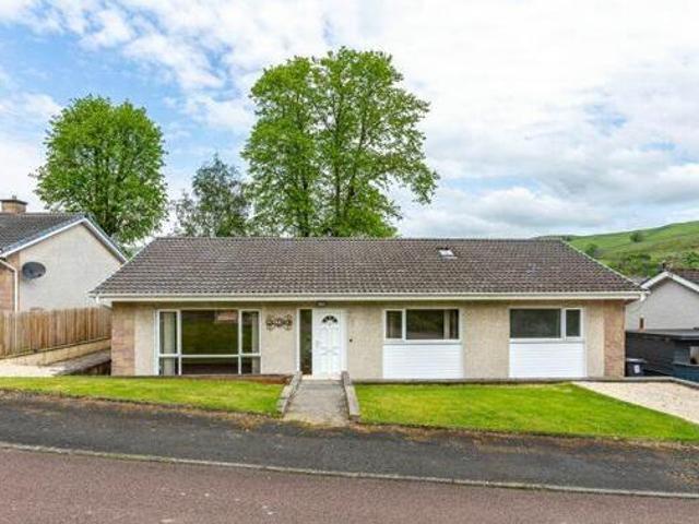 Wallneuk, Westwood Gardens, 3 Bedroom Detached