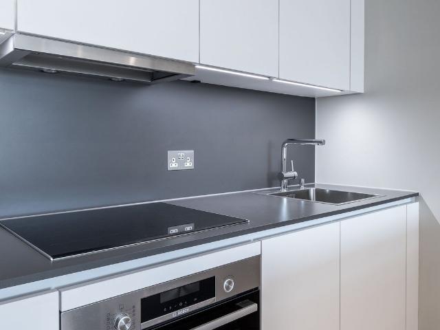 Walm Lane, London NW2, 1 bed flat to rent, £1,675 pcm | PrimeLocation