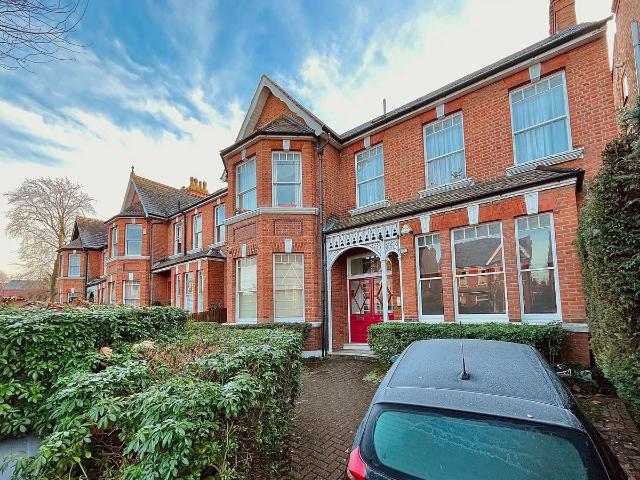 Walm Lane, London NW2, 2 bed flat to rent, £2,250 pcm | PrimeLocation