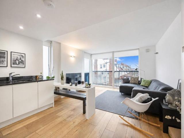 Walm Lane NW2, 2 bed flat to rent, £2,300 pcm | PrimeLocation