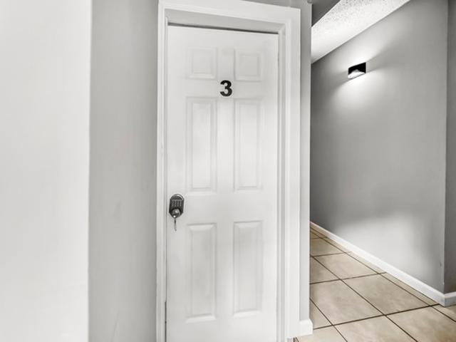 Walmart and restaurants in Walking distance! Mini Fridge in every room! Clean and fast Wi Fi!