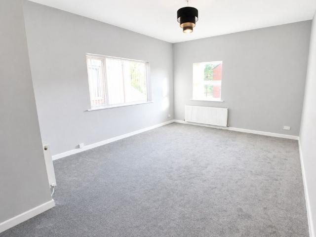 Walmersley Road, Bury
