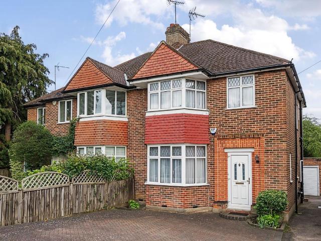 Walmington Fold, Woodside Park N12, 3 bed semi detached house to rent, £3,000 pcm | PrimeLocation