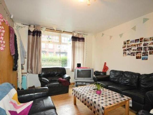 Walmsley Road, Hyde Park, 5 Bedroom Terraced