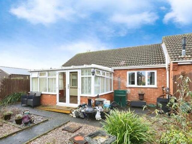 Walnut Close, Wisbech St. Mary, 2 Bedroom Semi detached