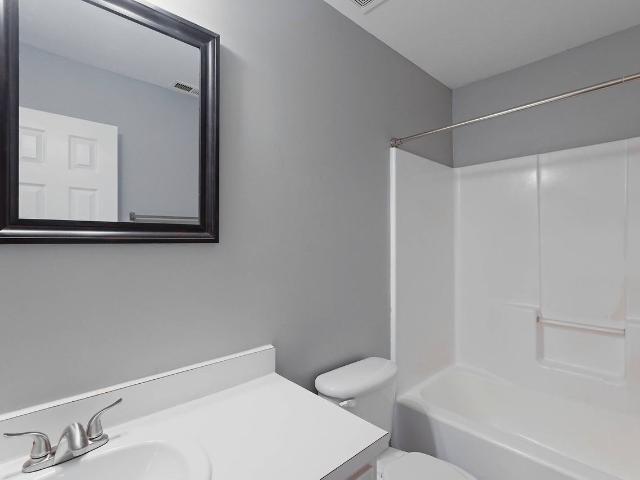 Walnut Creek Apartments 2 Bedroom Apartment for Rent at 700 Ryan Ct, Raleigh, NC 27606 Southwest Raleigh