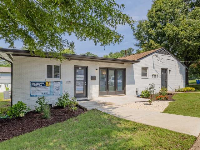 Walnut Creek Apartments 2 Bedroom Apartment for Rent at 700 Ryan Ct, Raleigh, NC 27606 Southwest Raleigh