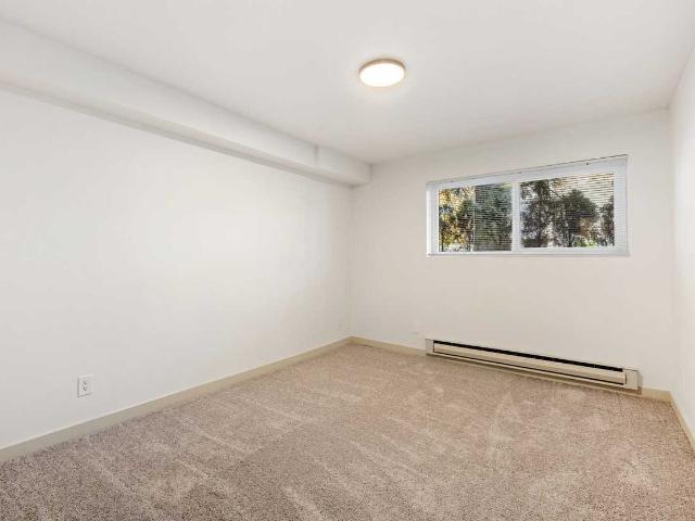 Walnut Manor 2 Bedroom Apartment for Rent at 2600 41st Ave Sw, Seattle, WA 98116 North Admiral