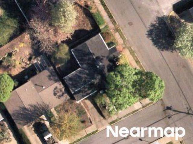Walnut St