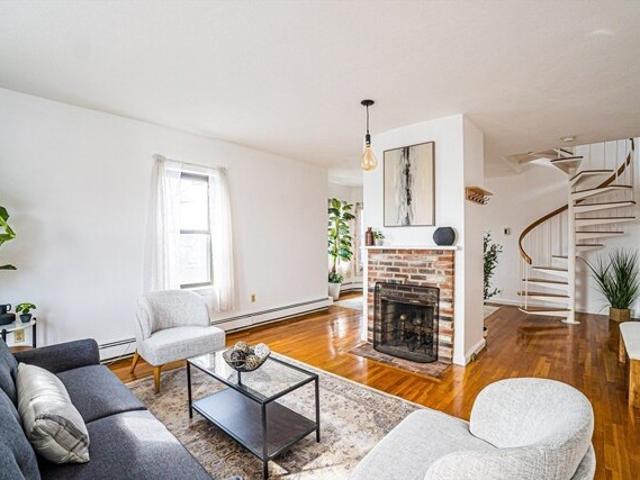 Walnut St Apt,boston, Condo For Sale