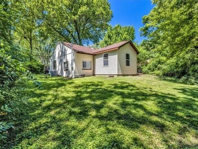 Walnut St, Kansas City, Home For Sale
