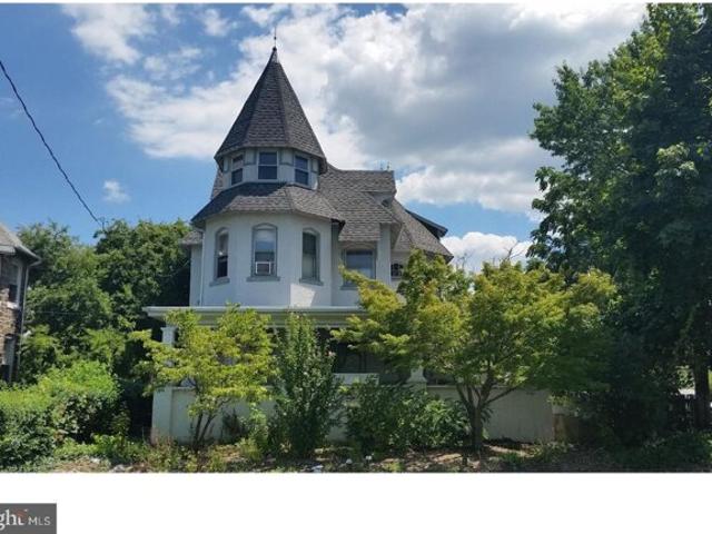 Walnut St, Lansdale, Home For Sale