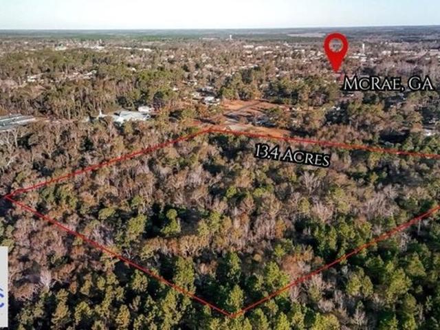 Walnut St, McRae, GA 31055