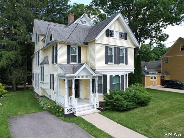 Walnut St, Winchester, Home For Sale