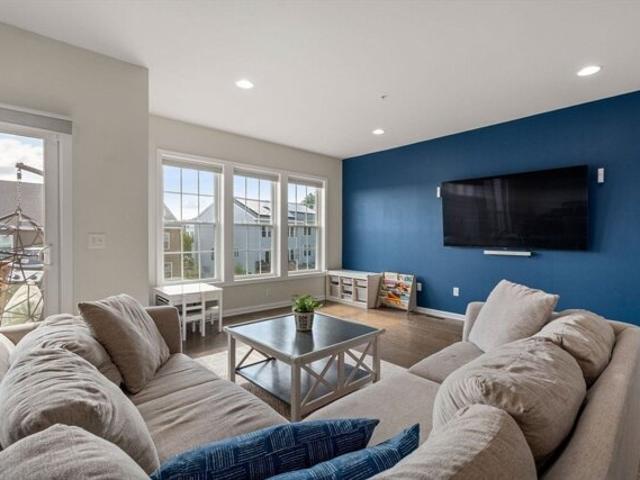 Walnut Way Unit,hopkinton, Condo For Sale