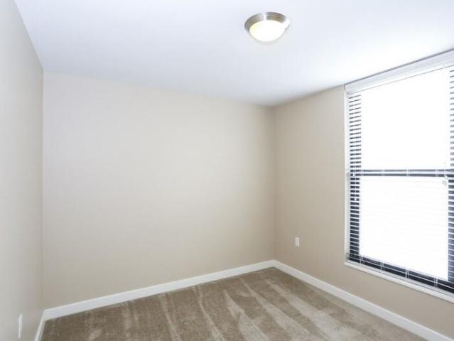 Walnut Tower Apartments Studio Apartment for Rent at 722 Walnut St, Kansas City, MO 64106 The Downtown Loop