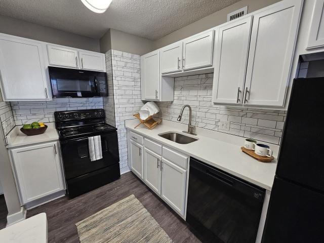 Walnut Tower Apartments 2 Bedroom Apartment for Rent at 722 Walnut St, Kansas City, MO 64106 The Downtown Loop