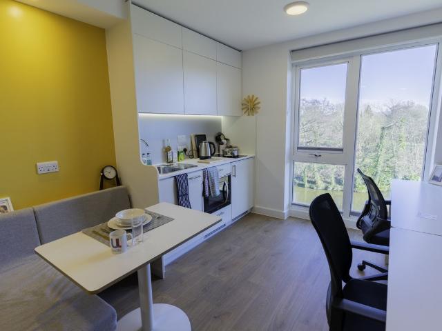 Walnut Tree Close, Guildford GU1, Room to rent, £1,712 pppm | PrimeLocation