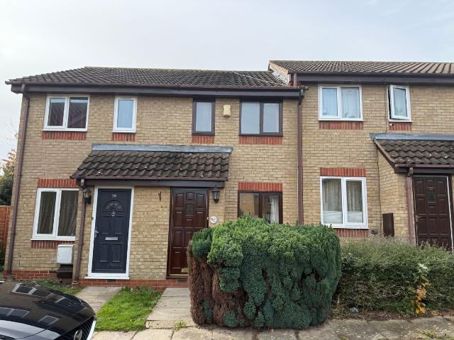 Walnut Tree, Milton Keynes MK7, 2 bed property to rent, £1,250 pcm | PrimeLocation